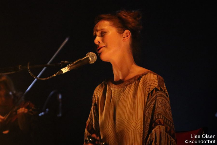 [PHOTOS] Lou Rhodes @ Les Trois Baudets, Paris, 9 novembre 2016