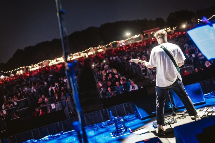 Sam Fender dans l'histoire avec le 1er concert post-Covid en plein air