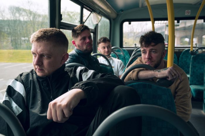 Nouveau single pour The Reytons, leur album repoussé